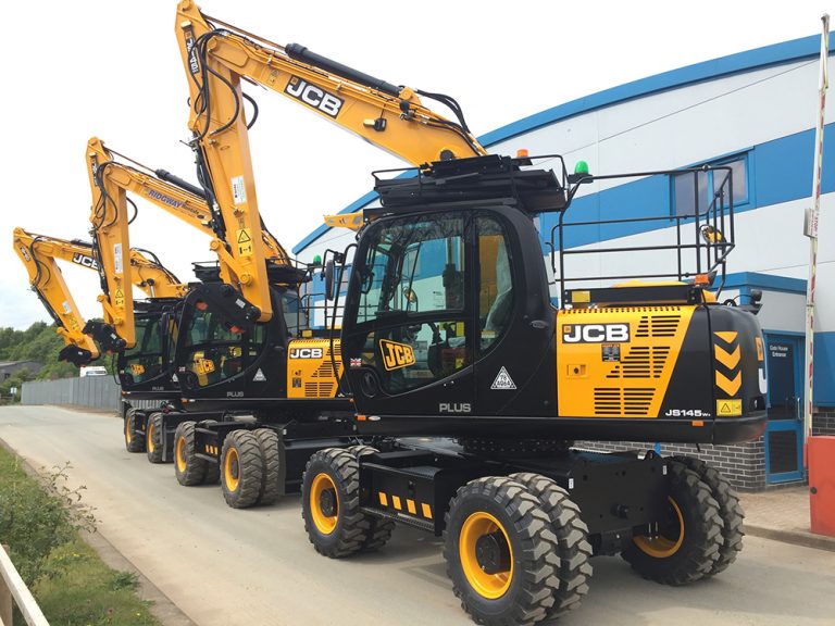 Ridgway's Wheeled Excavator Hire fleet includes JCB Hydradig