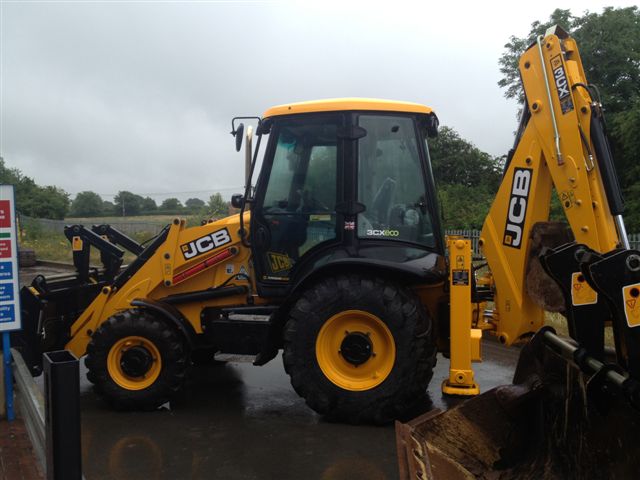 Backhoe For Sale | Backhoe Loaders from JCB | JCB 3CX